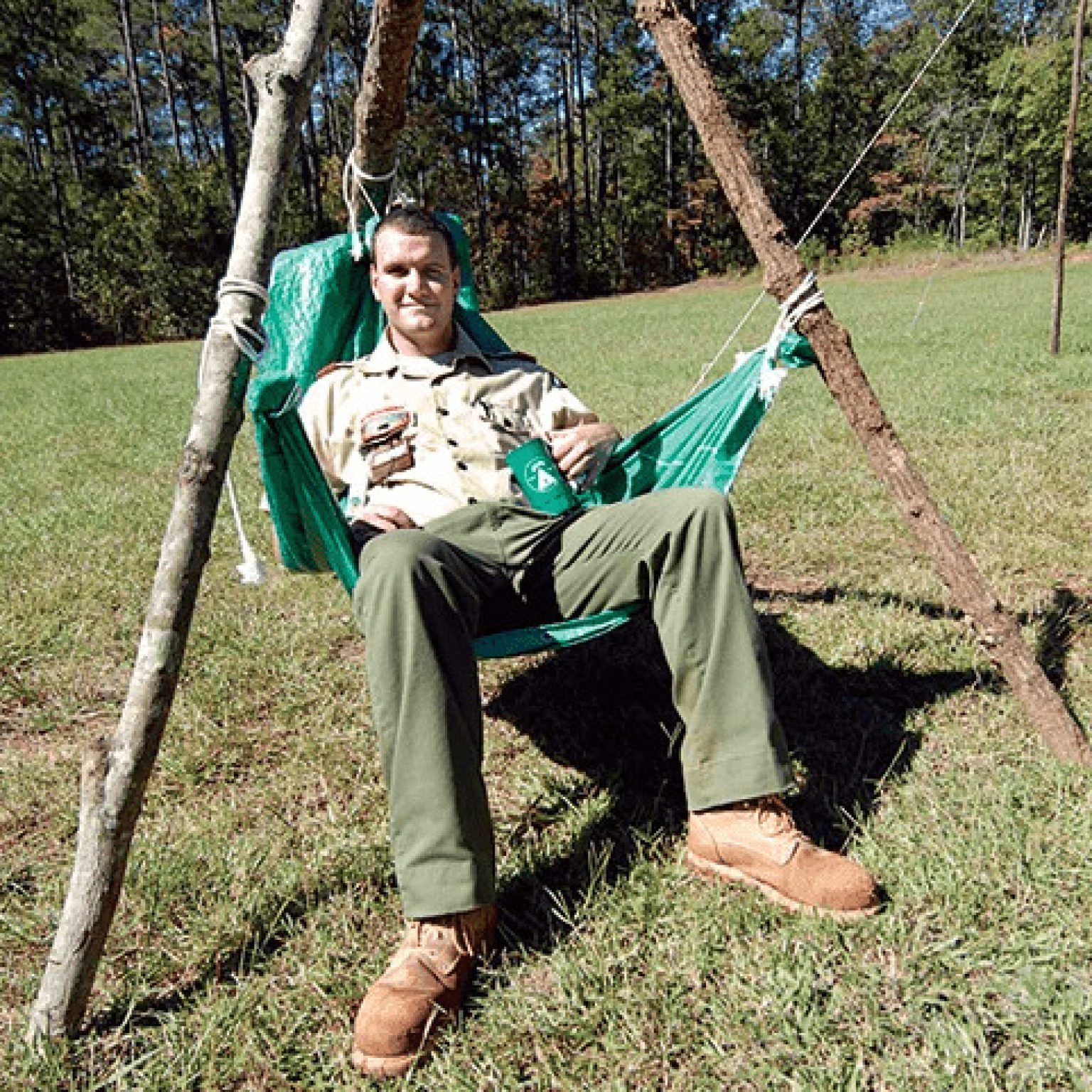 12 idées de constructions de camp scout à faire en 2025